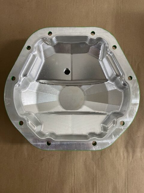Standard/10-Bolt D44 Differential cover - CNC Machining + Custom ...